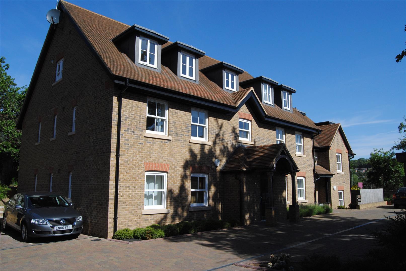To Rent – Regent Estates